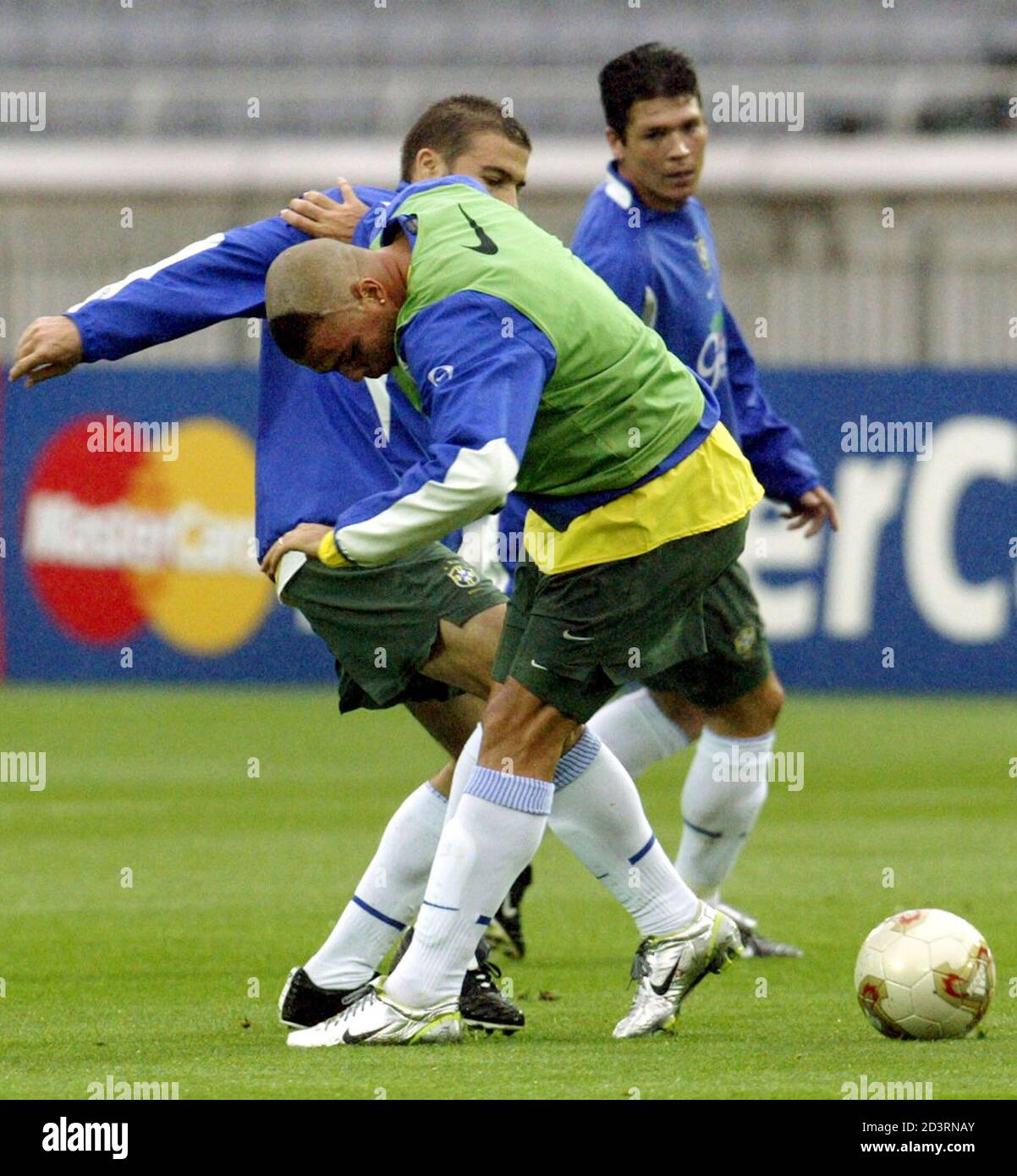 Luizao brazil world cup 2002 hi-res stock photography and images - Alamy