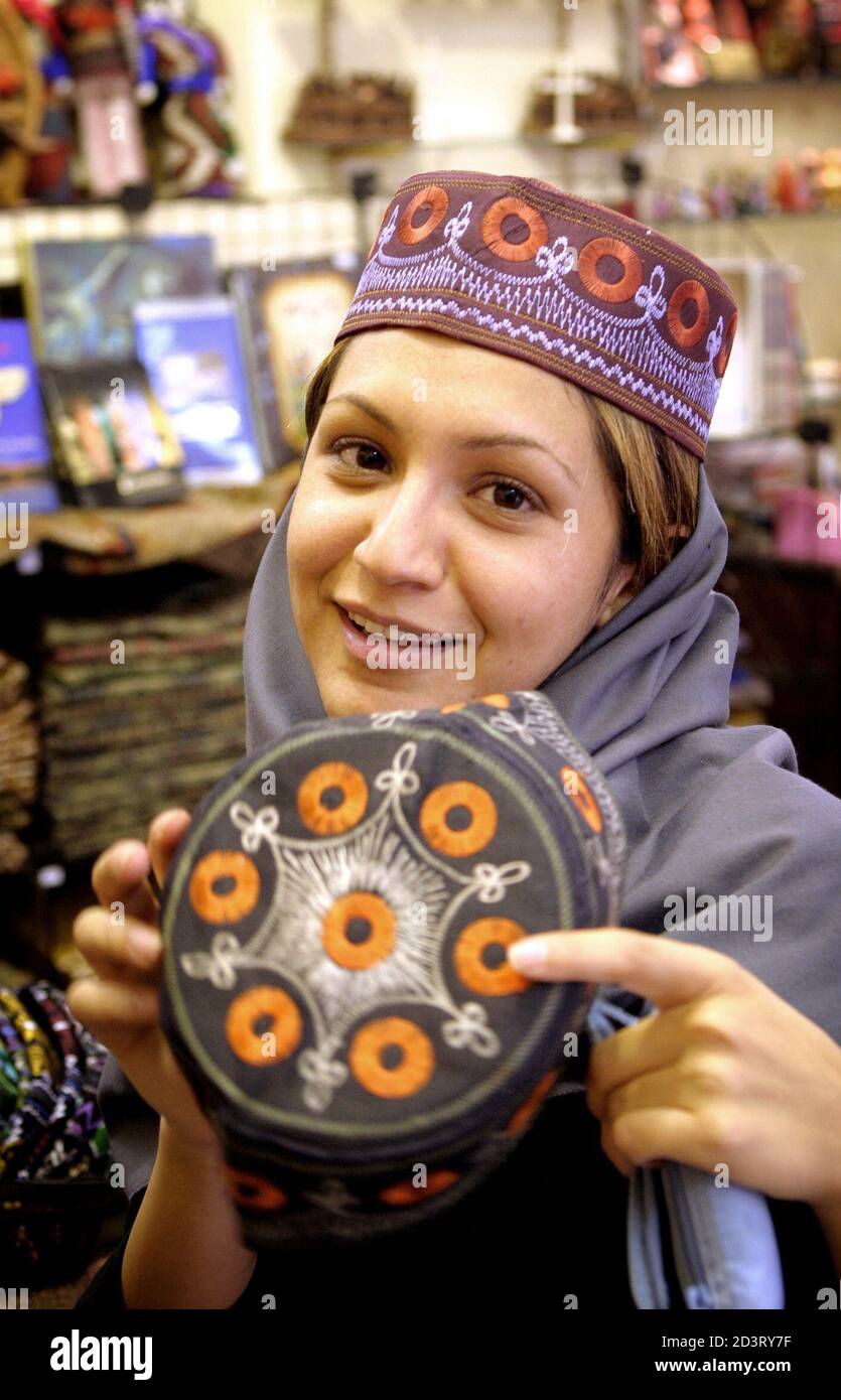 Iranian traditional hat hi-res stock photography and images - Alamy