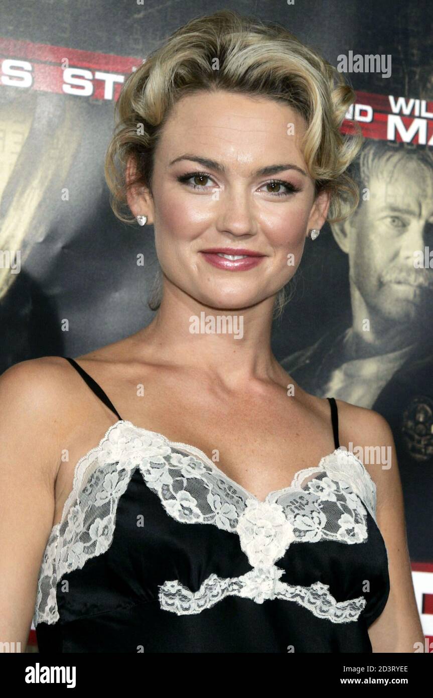 Kelly Carlson High Resolution Stock Photography and Images - Alamy