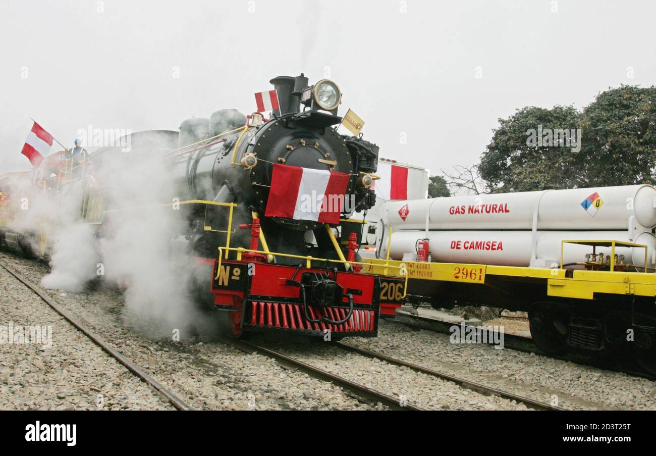 Lima central station hi-res stock photography and images - Alamy