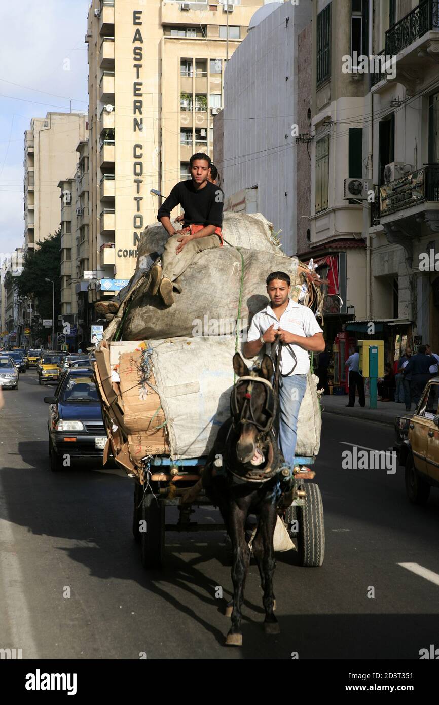 Donkey carts africa hi-res stock photography and images - Alamy