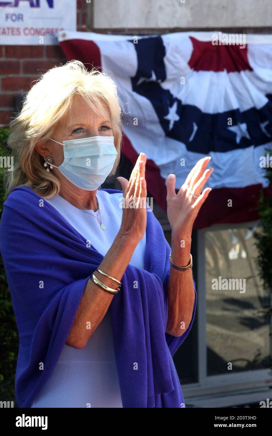 JENKINTOWN, PA - OCTOBER 8 : Dr. Jill Biden Visits Campaign Voter ...