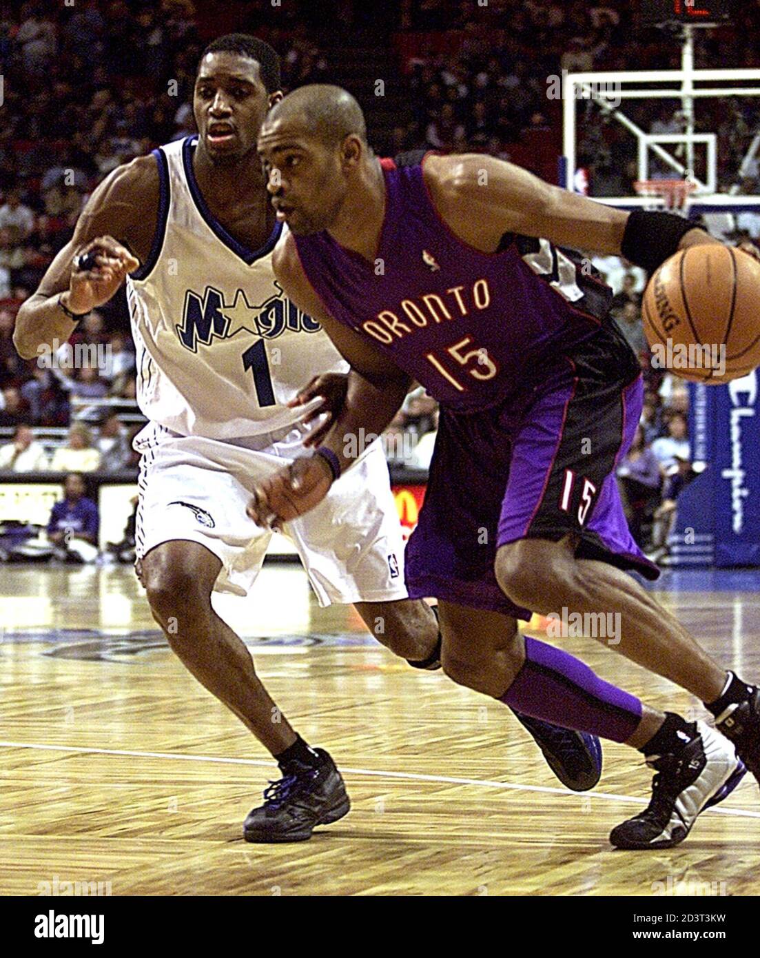 Tracy mcgrady toronto hi-res stock photography and images - Alamy
