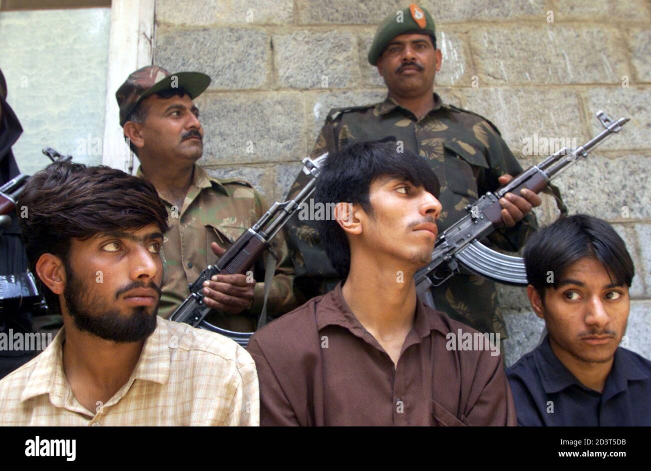 Pakistan army surrender hi-res stock photography and images - Alamy