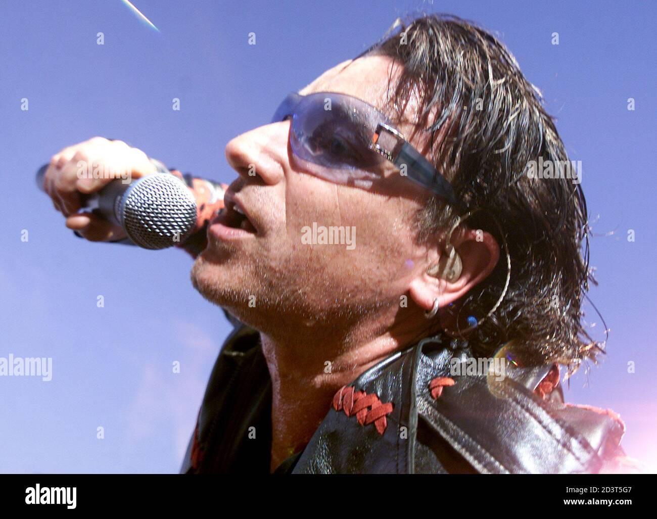 U2 bono 1981 hi-res stock photography and images - Alamy