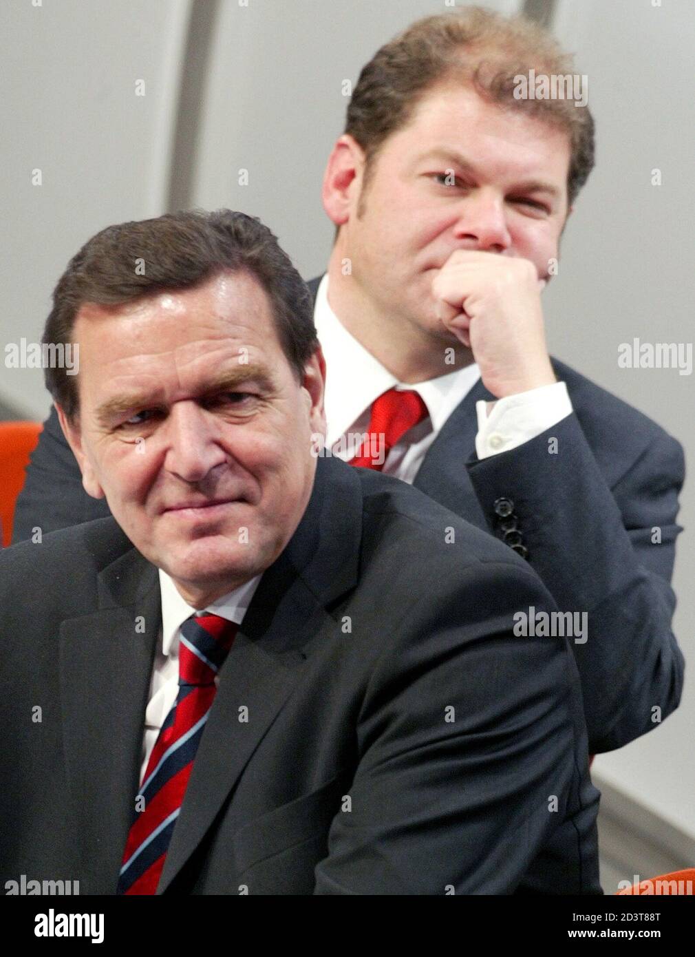 Olaf scholz 2002 hi-res stock photography and images - Alamy