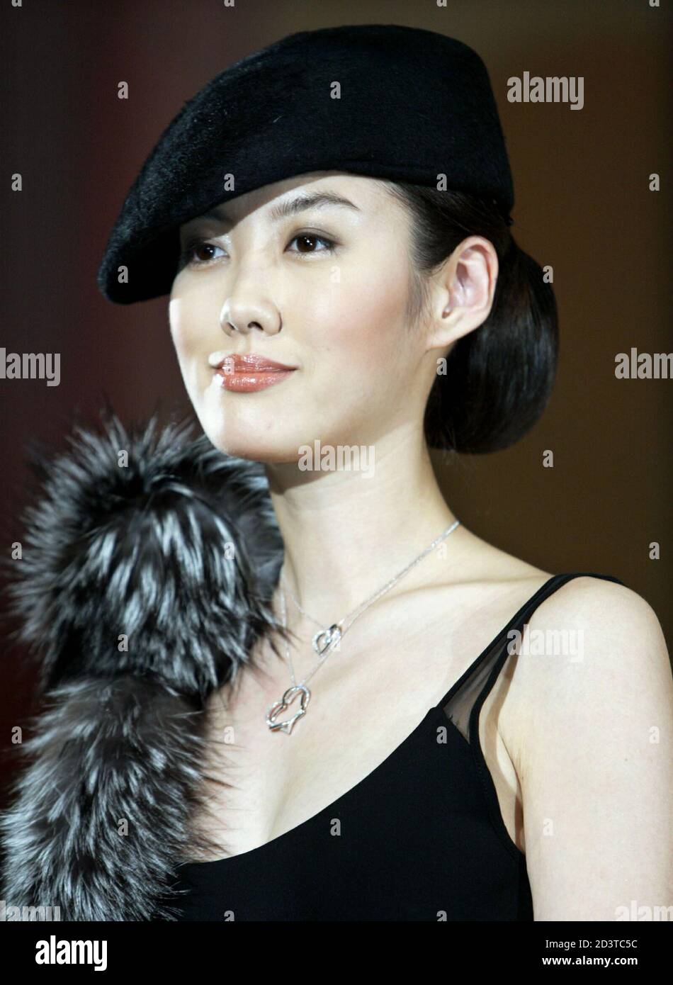 Kelly Monroe's Instagram, Twitter & Facebook on IDCrawl