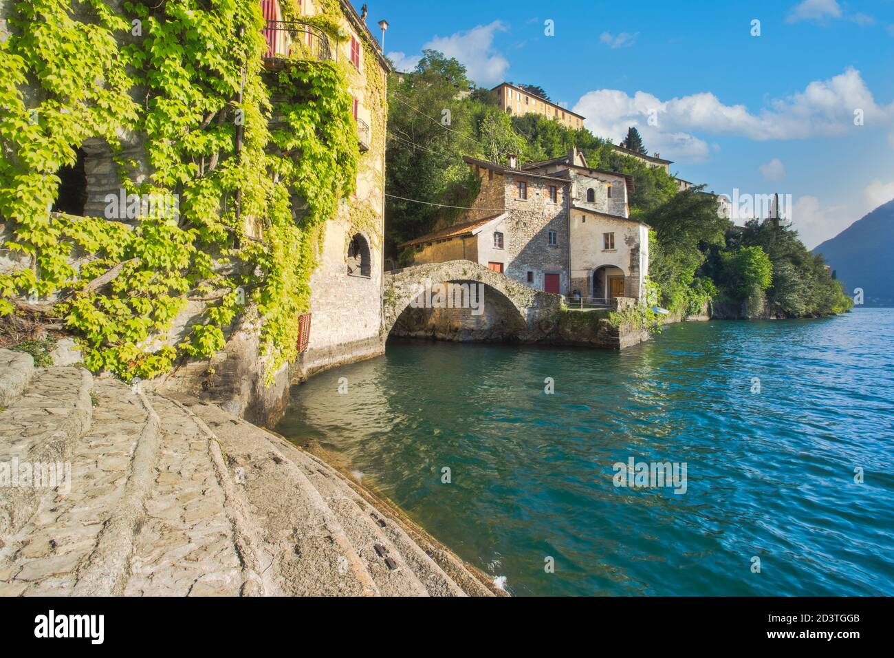 Village nesso hi-res stock photography and images - Alamy