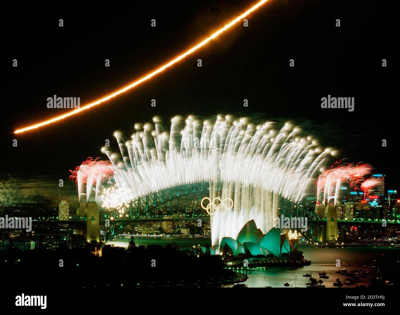2000 olympic games closing ceremony hi-res stock photography and images ...