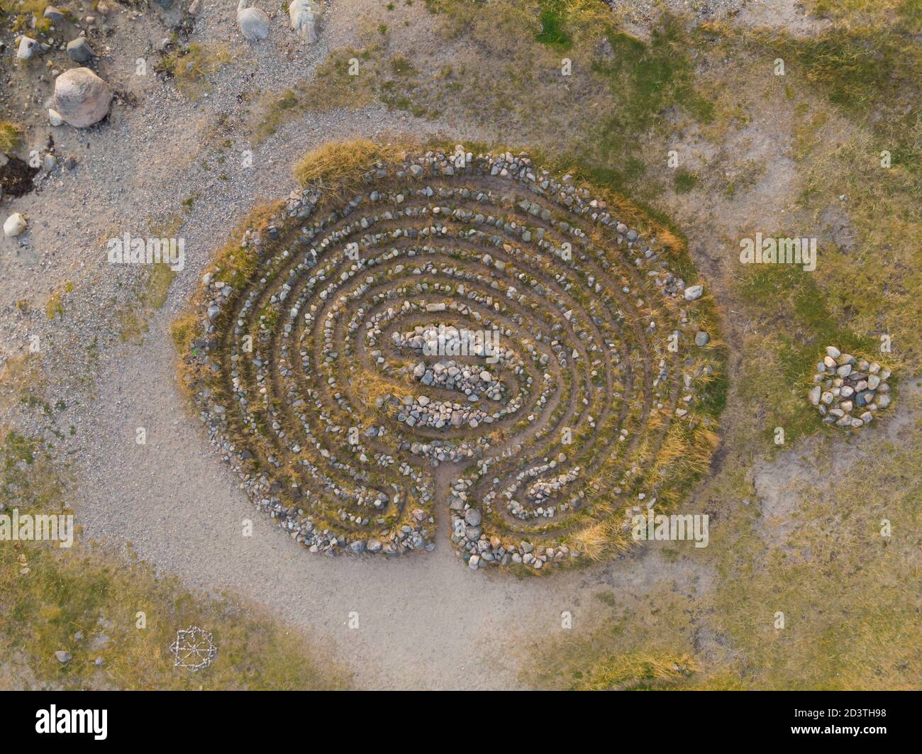 Turf labyrinth hi-res stock photography and images - Alamy