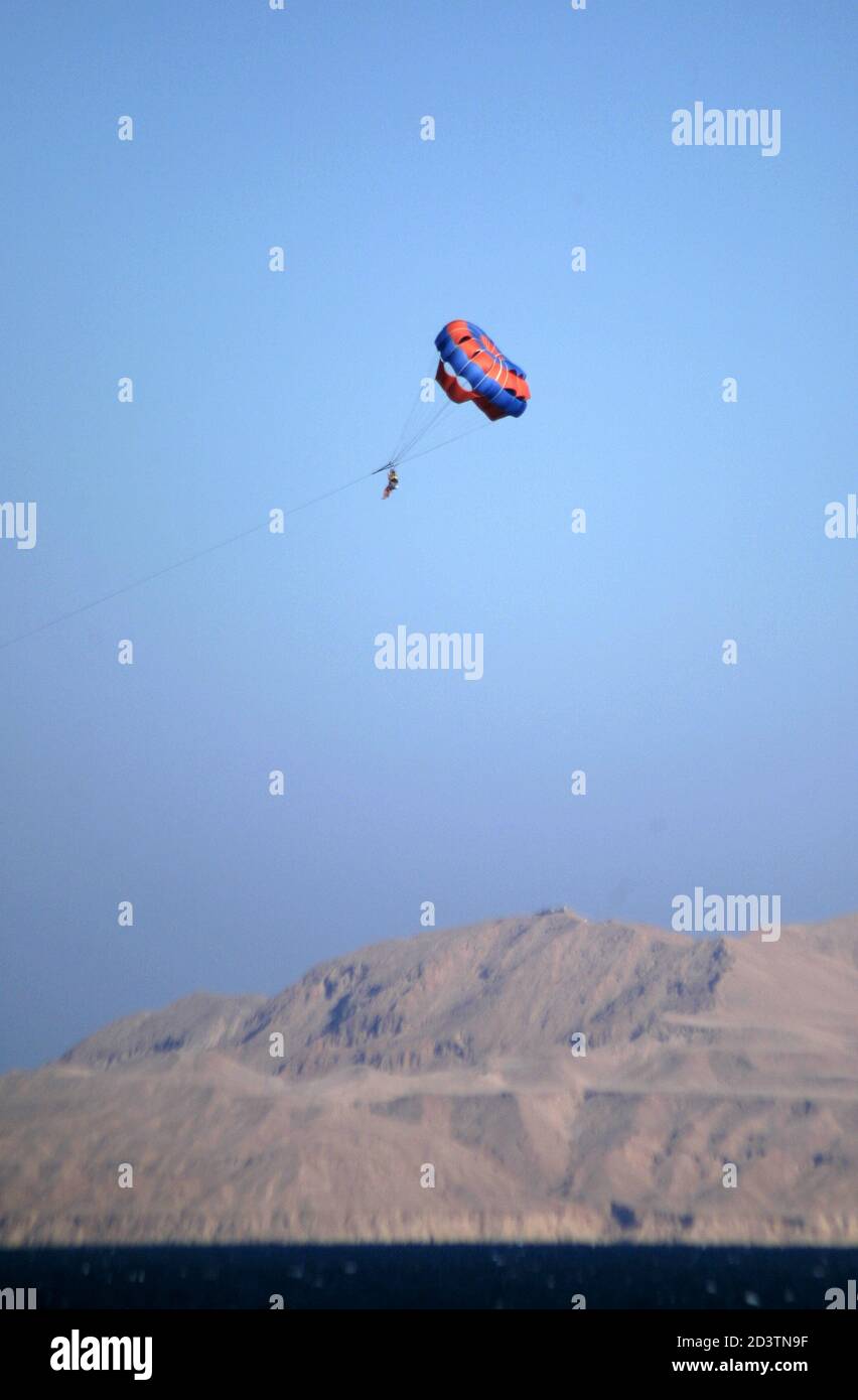 Paragliding Boat High Resolution Stock Photography and Images - Alamy