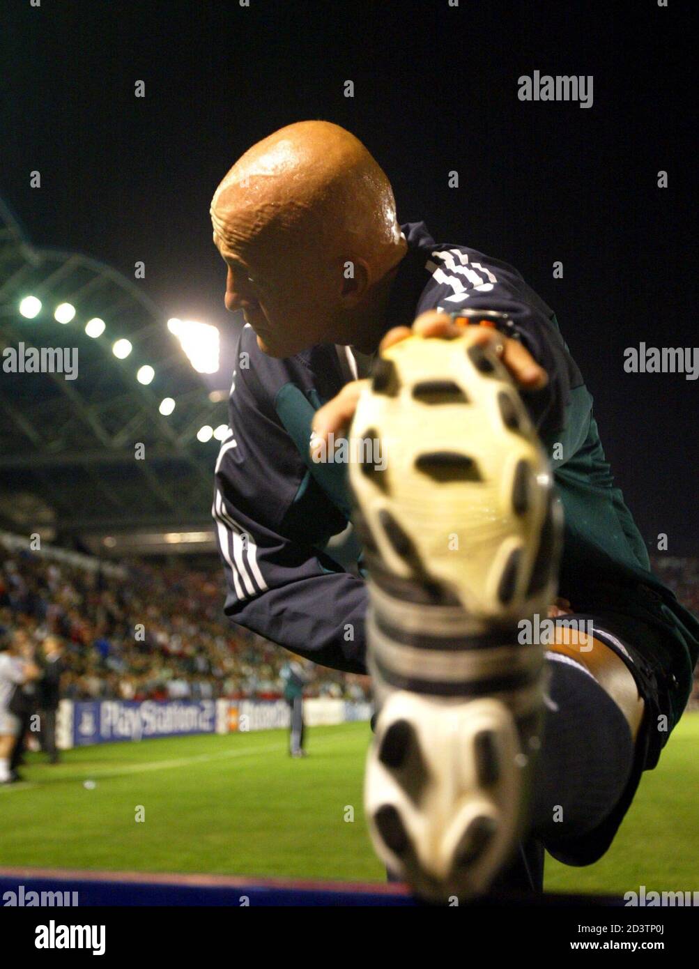 Referee collina hi-res stock photography and images - Alamy