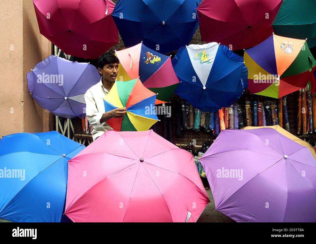 Calcutta Monsoon High Resolution Stock Photography and Images - Alamy