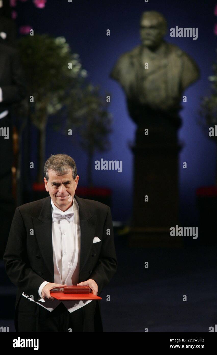 Bust of alfred nobel hi-res stock photography and images - Alamy