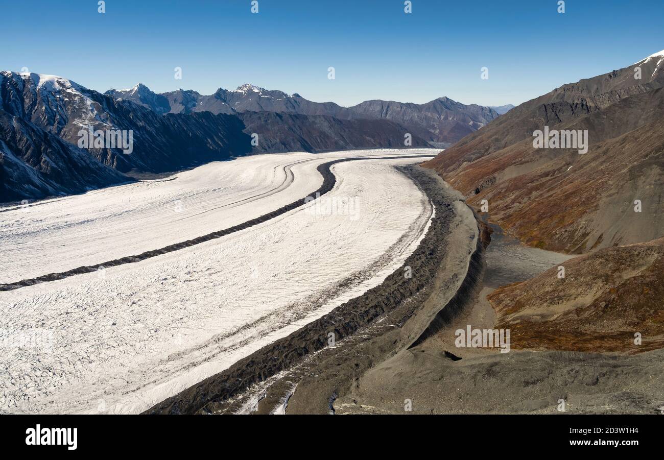 Lateral moraine glacier hi-res stock photography and images - Alamy