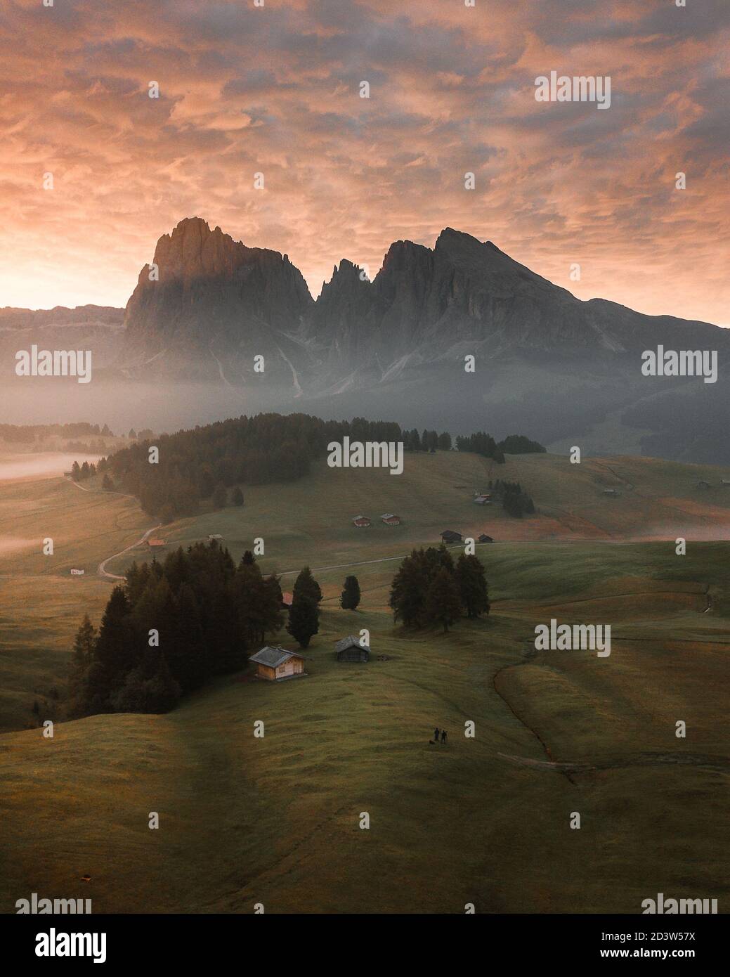 Best sunrise wallpaper hi-res stock photography and images - Alamy