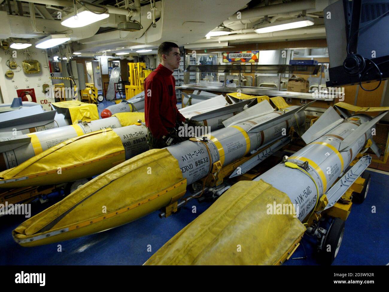 Deck of ships hi-res stock photography and images - Alamy