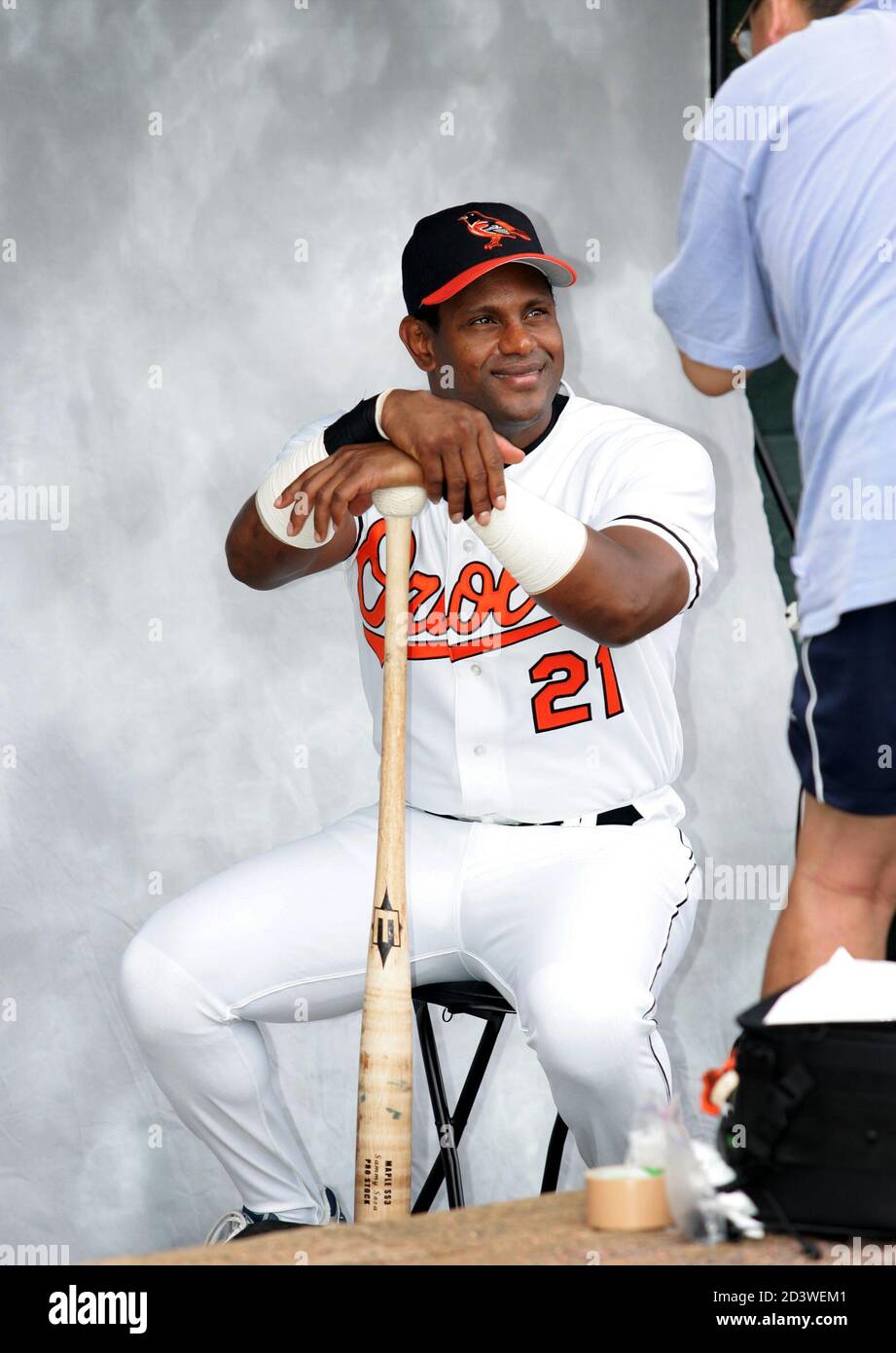 Sammy sosa 2005 hi-res stock photography and images - Alamy