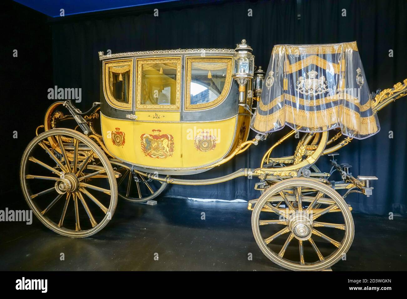 Royal horse drawn carriage hi-res stock photography and images - Alamy