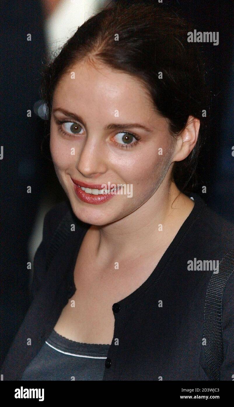 A knights tale 2001 laura fraser hi-res stock photography and images ...