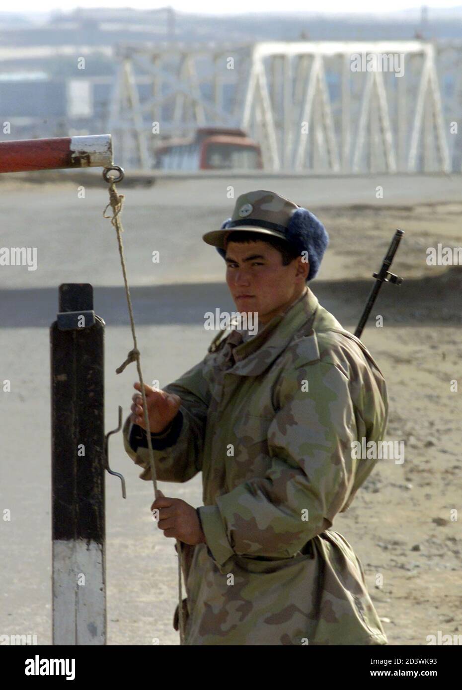 Soviet soldier 1982 hi-res stock photography and images - Alamy