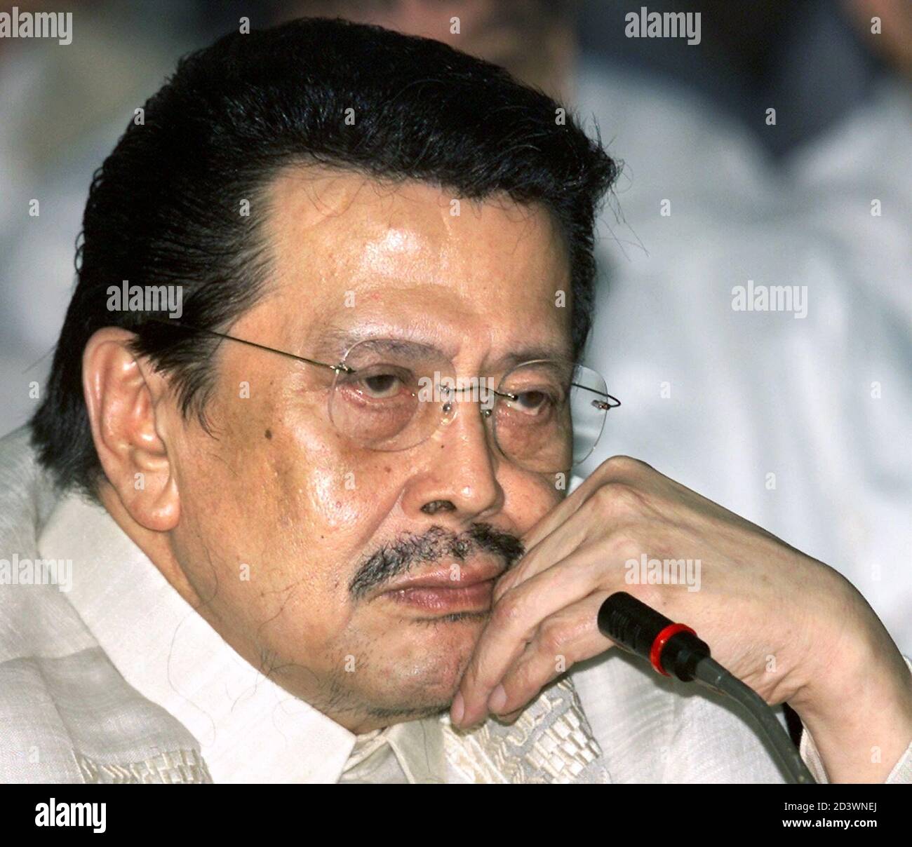 Philippine president joseph estrada in hi-res stock photography and ...
