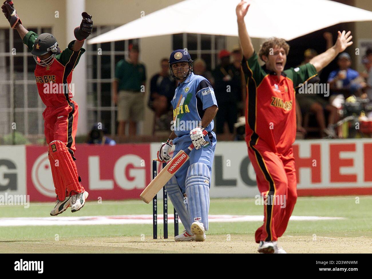 Guy whittall hi-res stock photography and images - Alamy