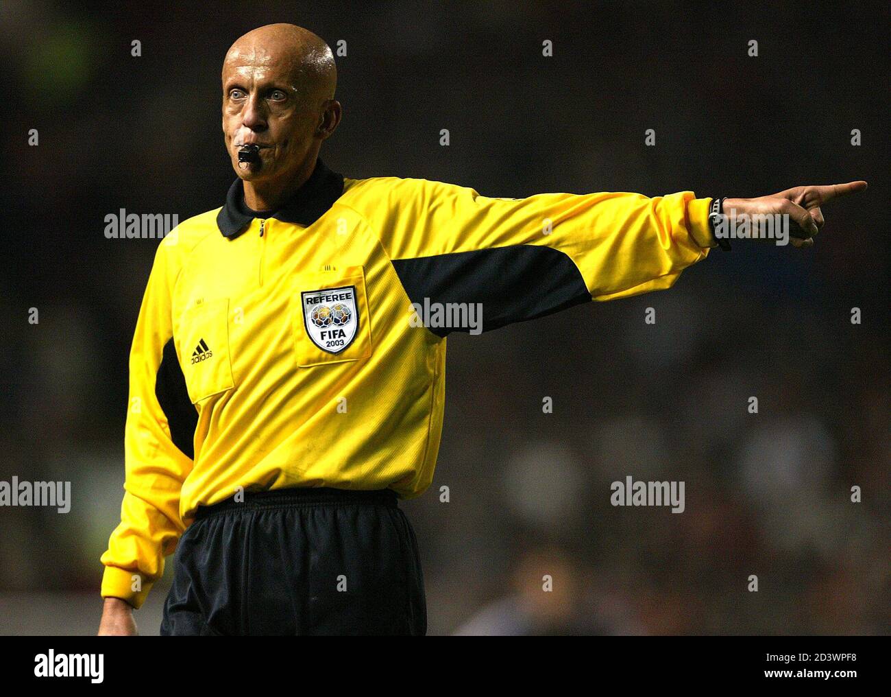 Referee collina hi-res stock photography and images - Alamy