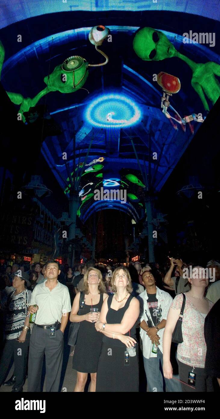 Viva vision canopy hi-res stock photography and images - Alamy