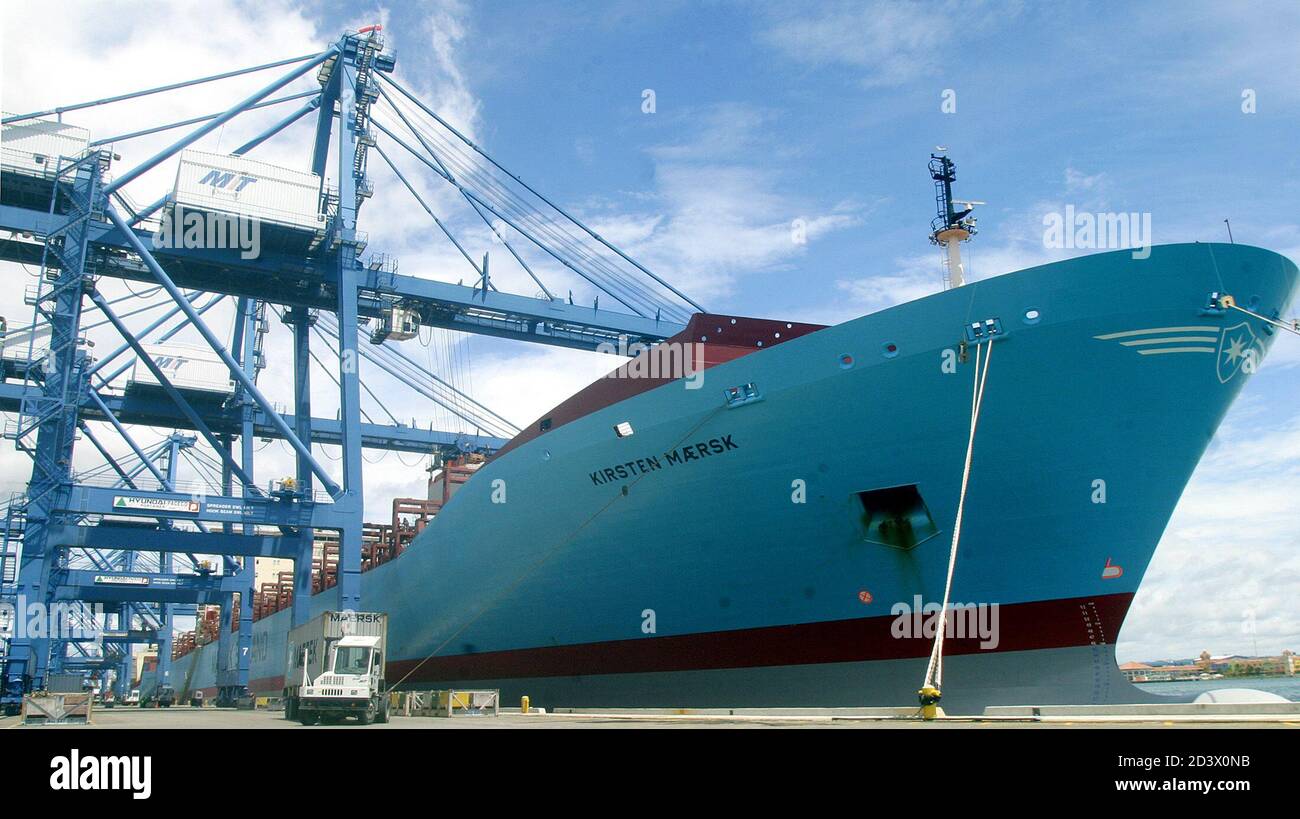 Colon manzanillo international terminal hi-res stock photography and ...