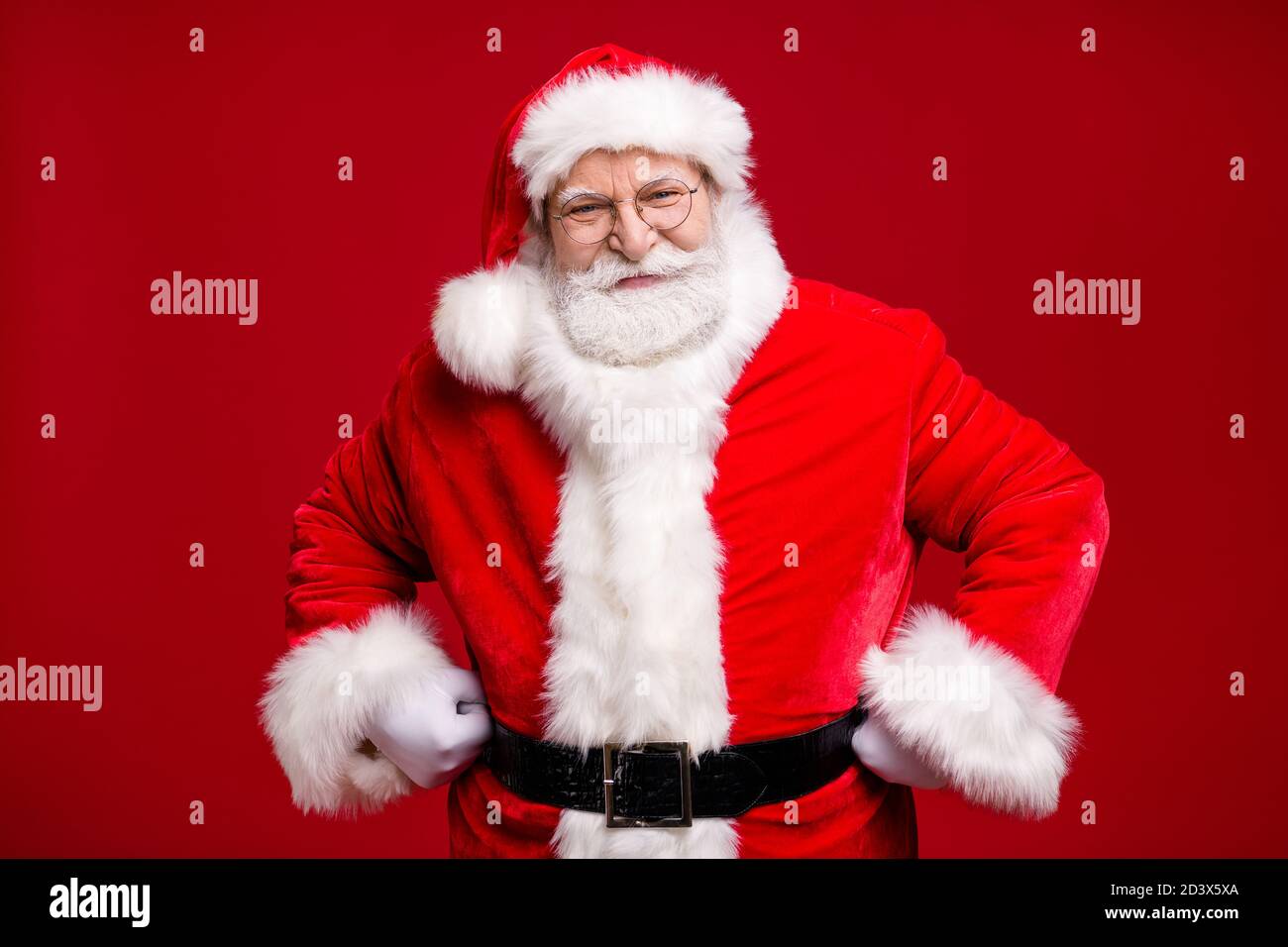 Photo of retired old man grey beard fists hips self-assured attend ...
