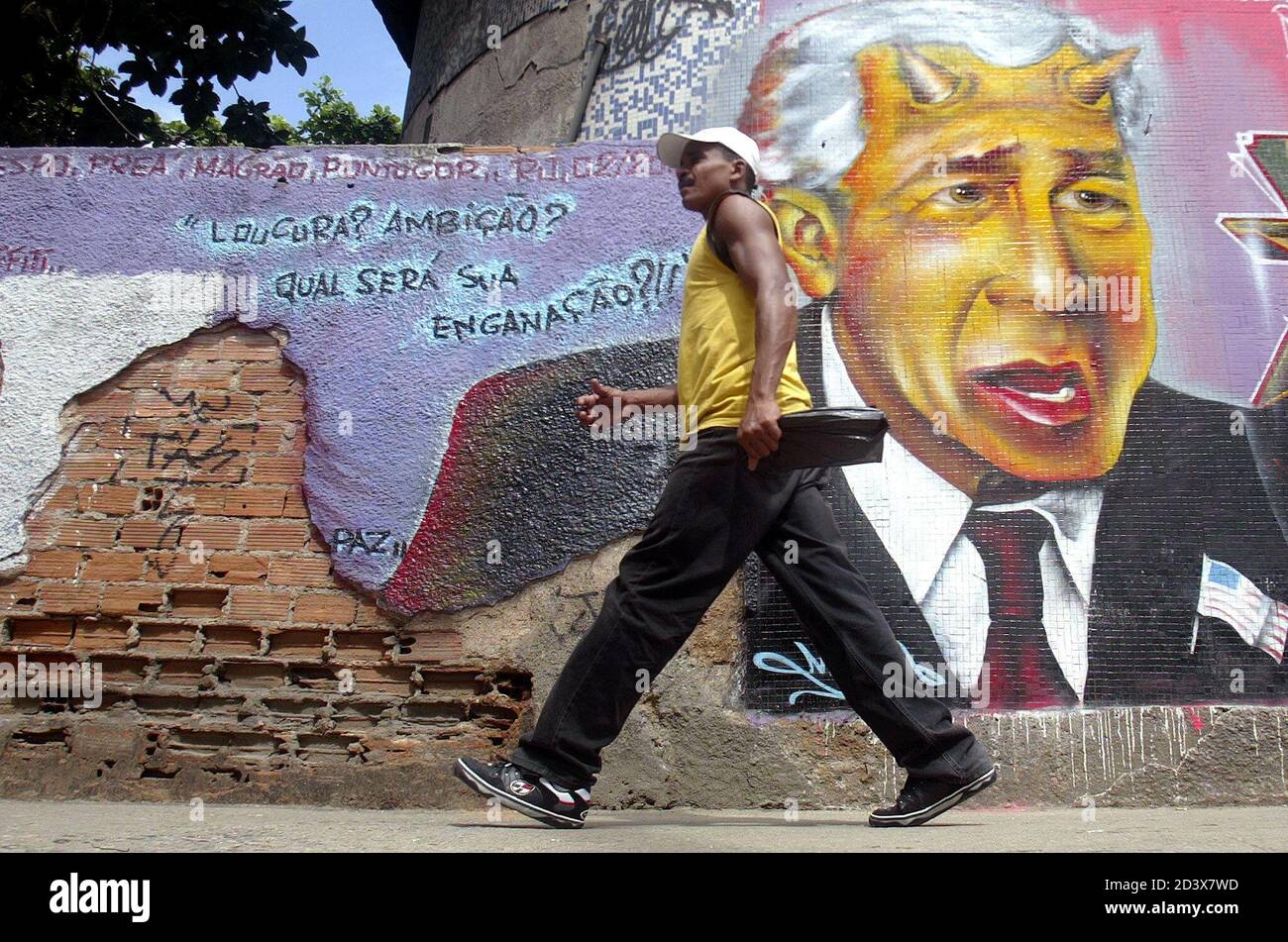 Hours mural hi-res stock photography and images - Alamy