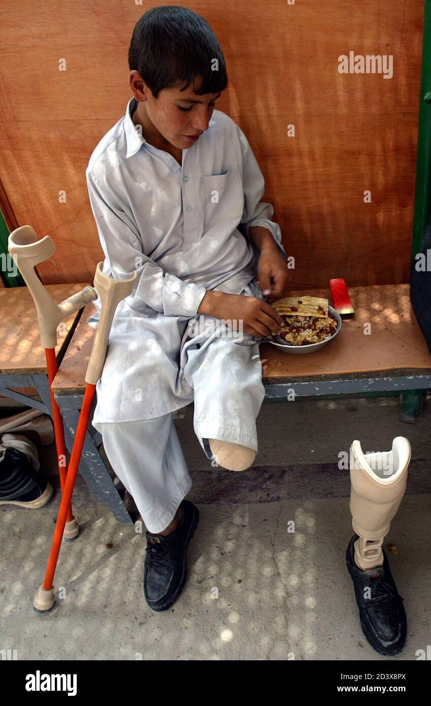 Who lost a leg in a landmine explosion in afghanistan hi-res stock ...