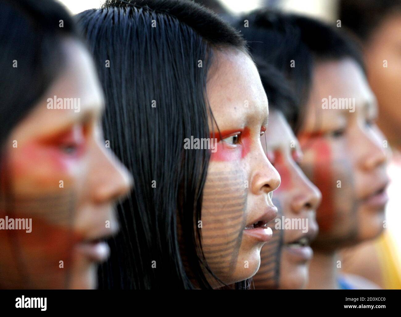 Kayapo dance hi-res stock photography and images - Alamy