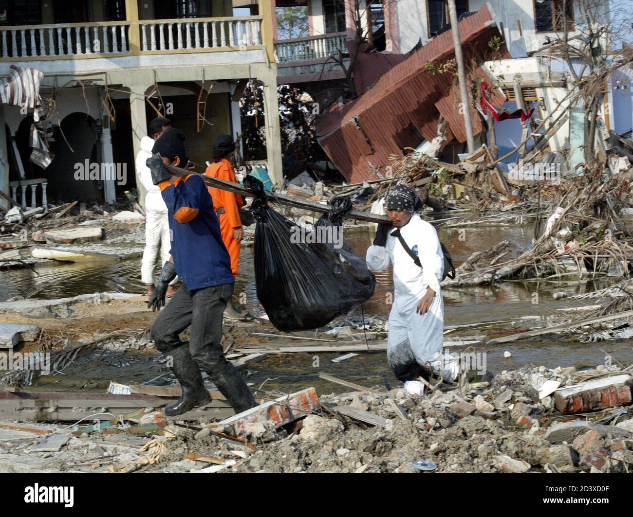 Red cross workers in indonesia hi-res stock photography and images - Alamy