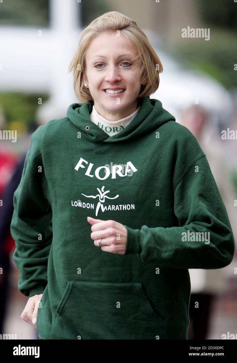 Paula radcliffe at tower bridge hi-res stock photography and images - Alamy