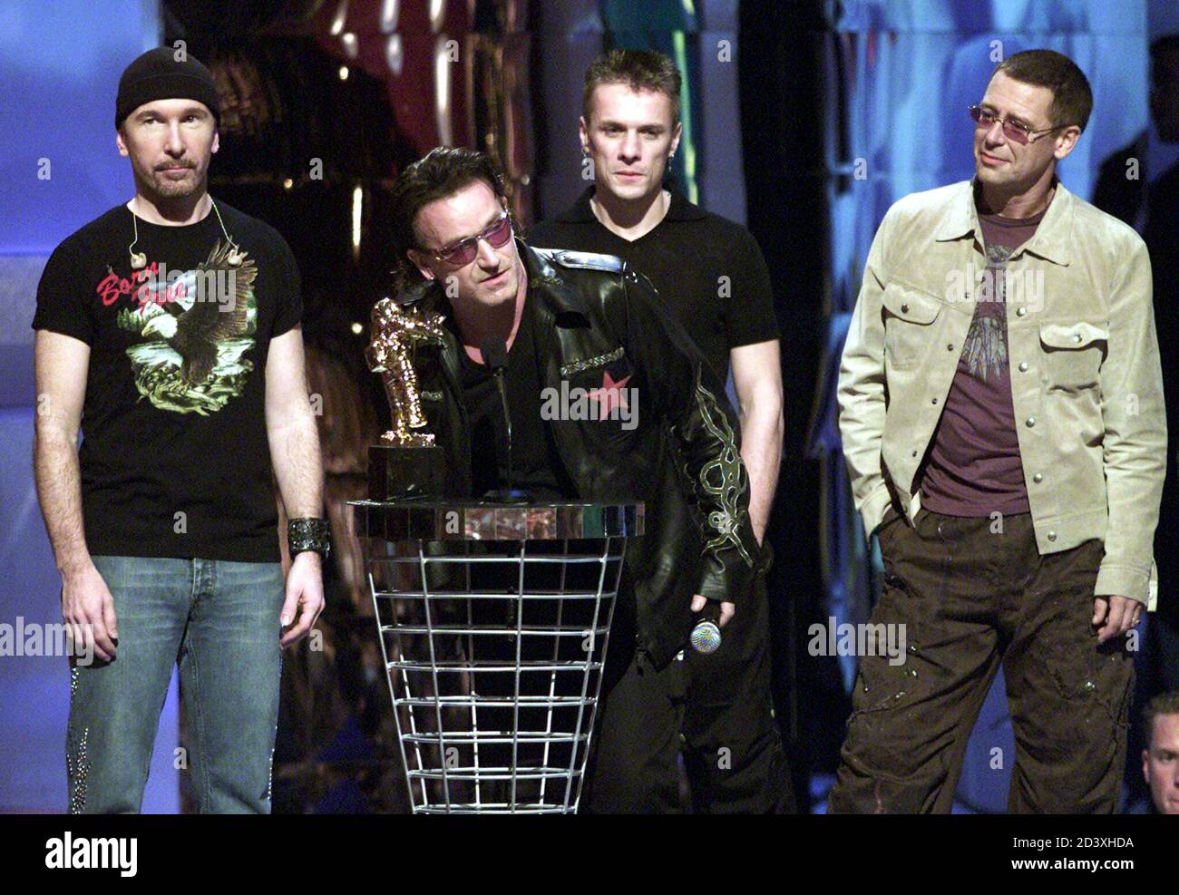 U2 2001 hi-res stock photography and images - Alamy