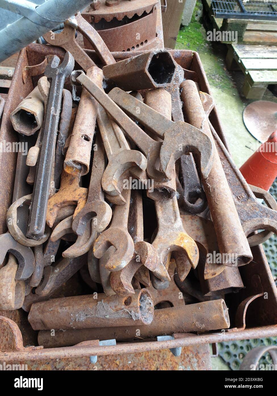 Old spanners hi-res stock photography and images - Alamy