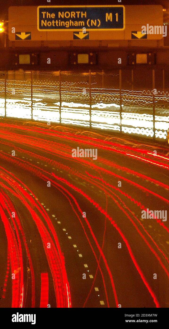 M1 motorway road widening hi-res stock photography and images - Alamy