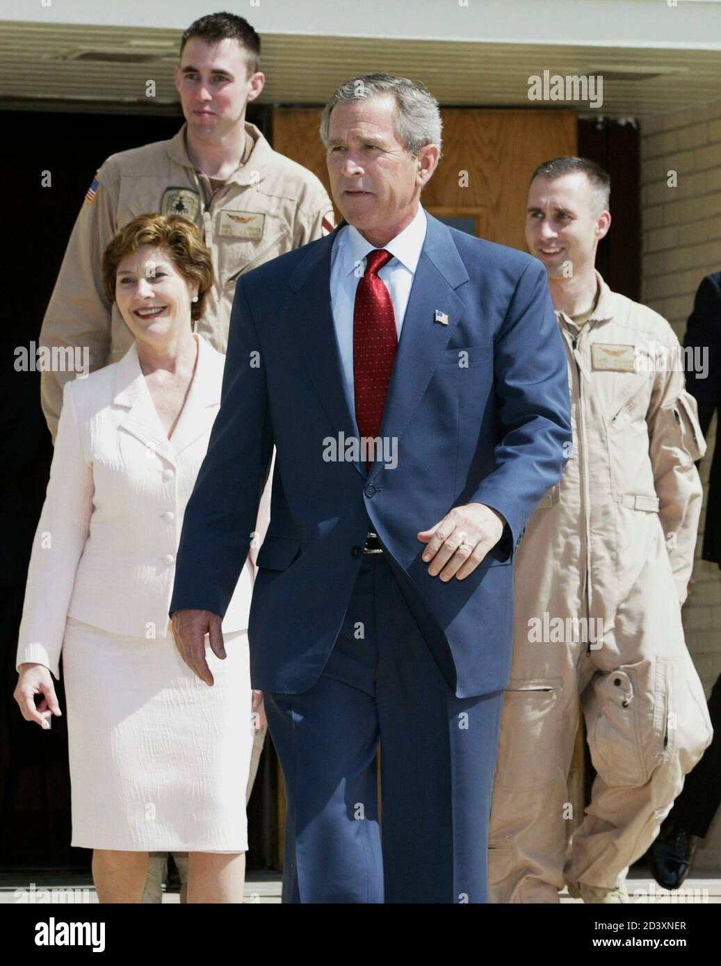 Iraq war pows hi-res stock photography and images - Alamy