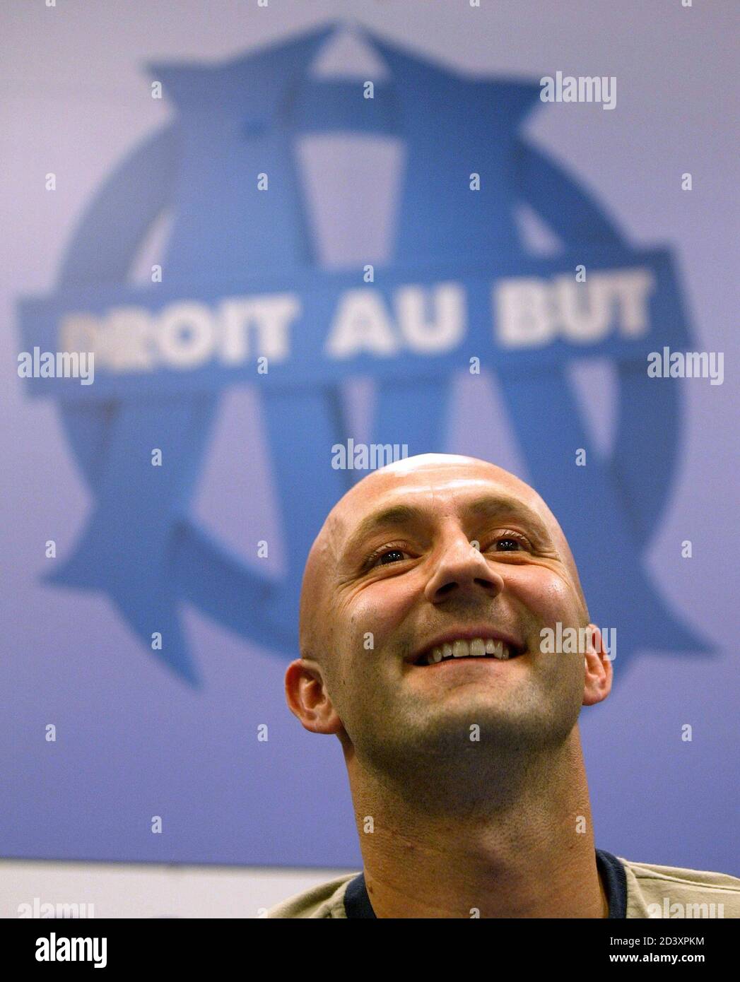 Manchester united french goalkeeper fabien hi-res stock photography and ...