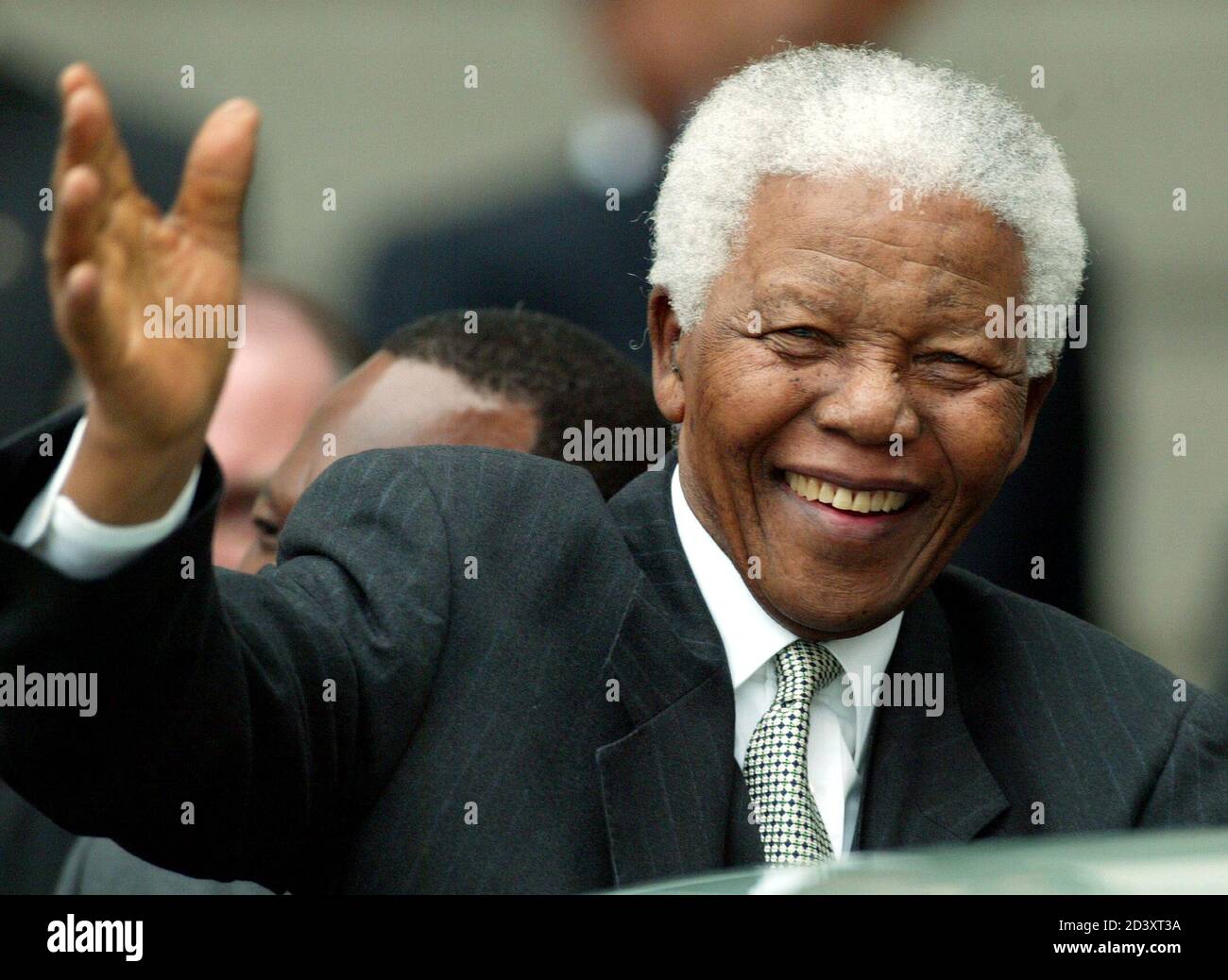 South african nelson mandela new hi-res stock photography and images ...