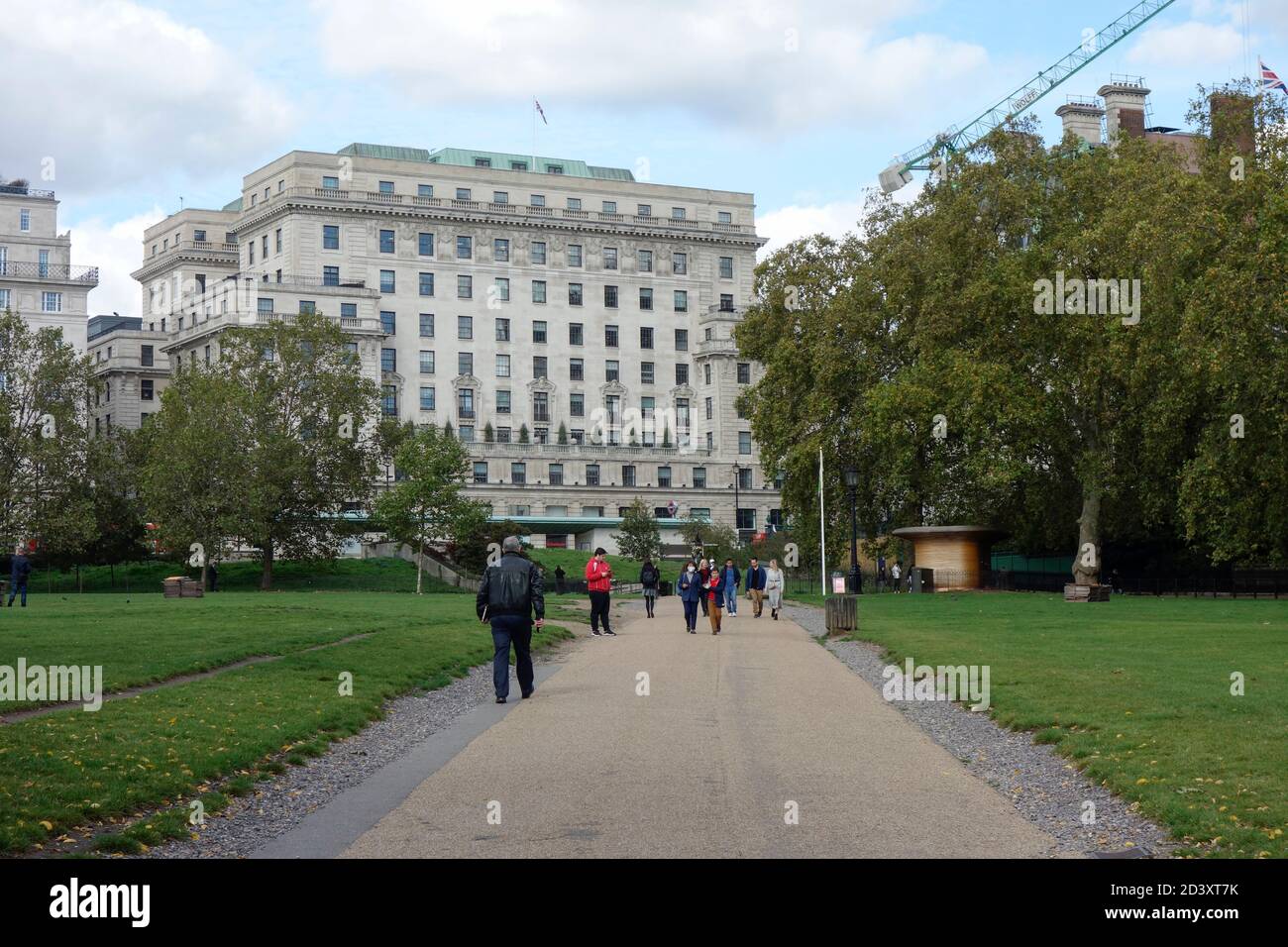 Landmark hotel london garden hi-res stock photography and images - Alamy