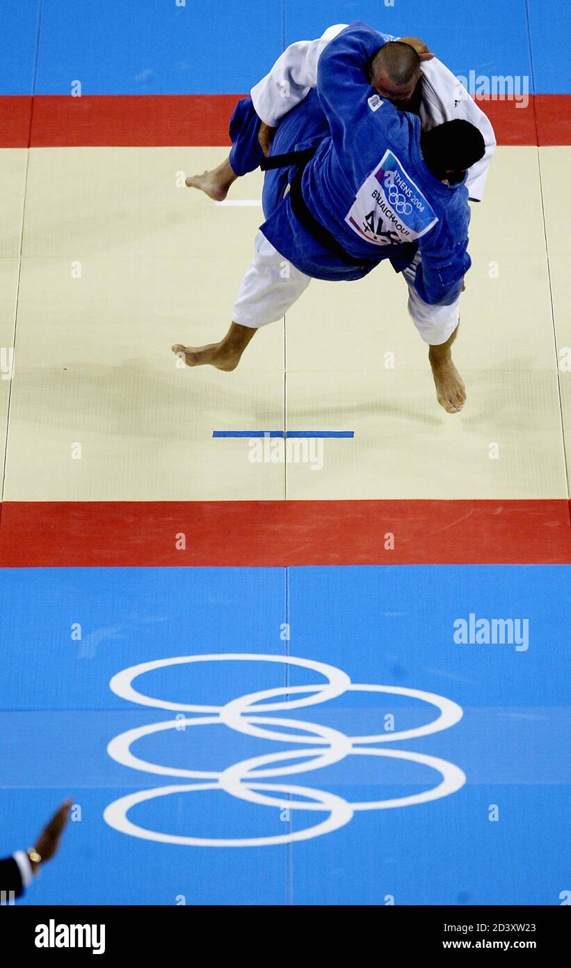 Athens 2004 olympics judo hi-res stock photography and images - Alamy