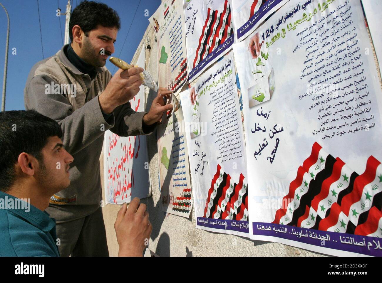 Paste up poster hi-res stock photography and images - Alamy