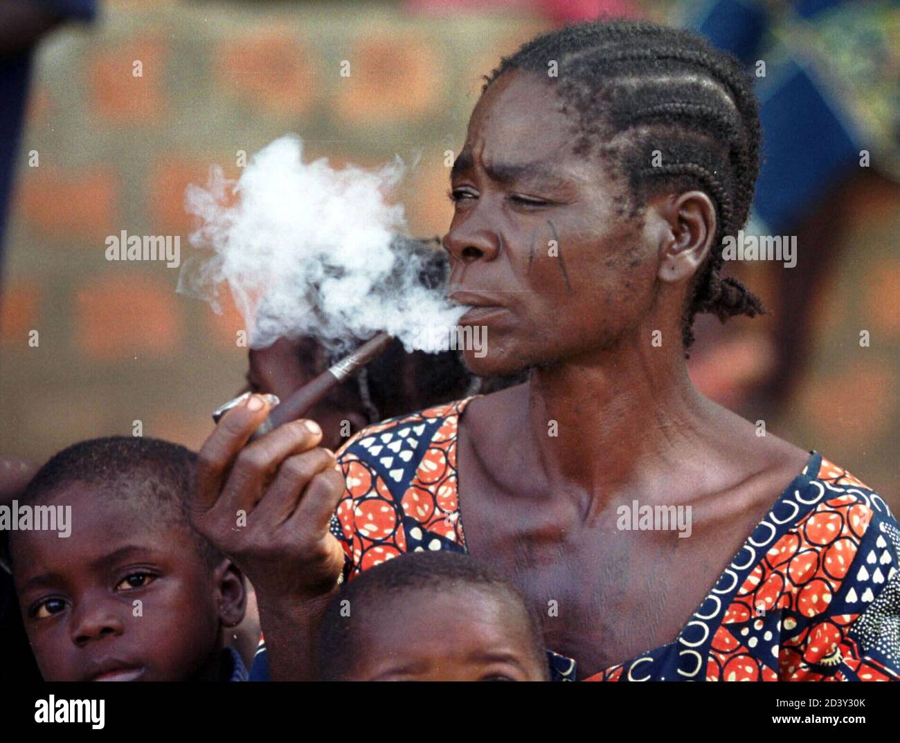 Tiv woman hi-res stock photography and images - Alamy