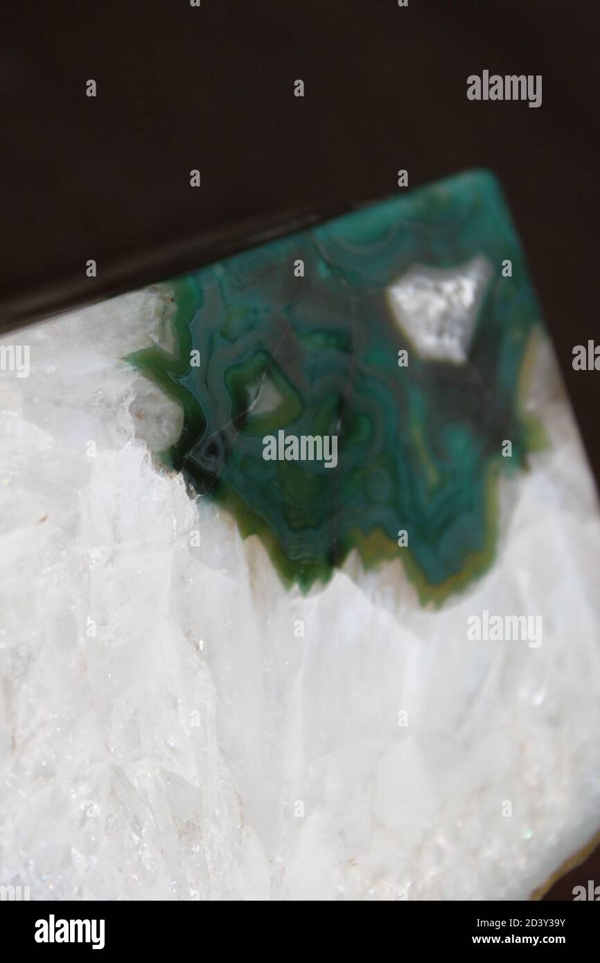 Healing crystal green hi-res stock photography and images - Alamy