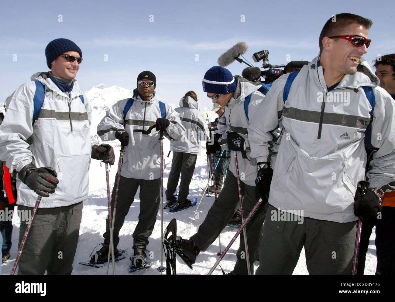 France team football 2002 hi-res stock photography and images - Alamy