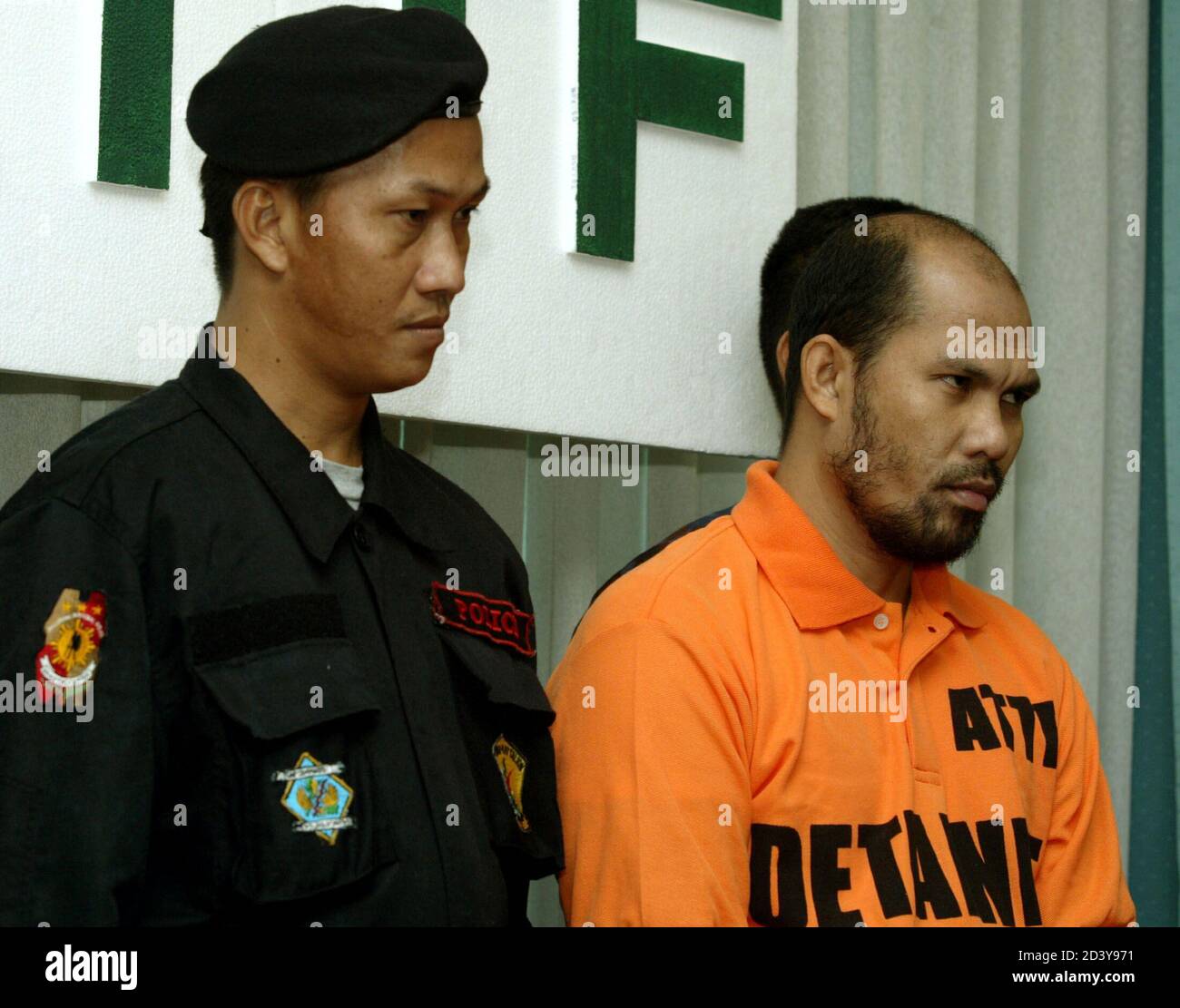 Filipino security officials hi-res stock photography and images - Alamy