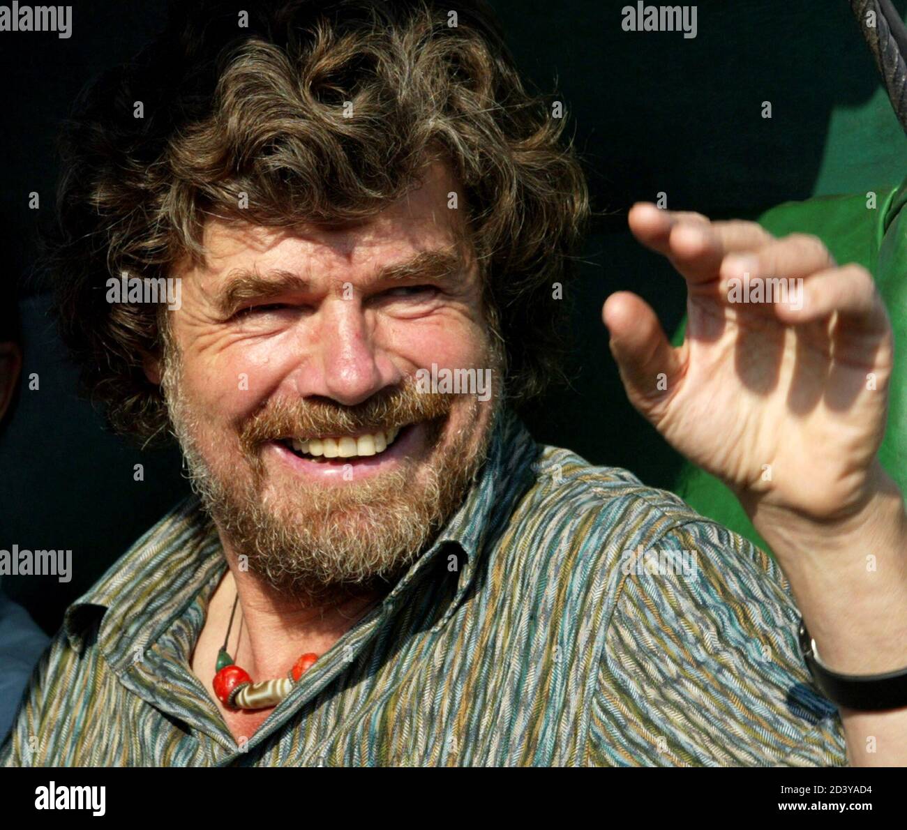 Mountain climbing everest 1983 hi-res stock photography and images - Alamy